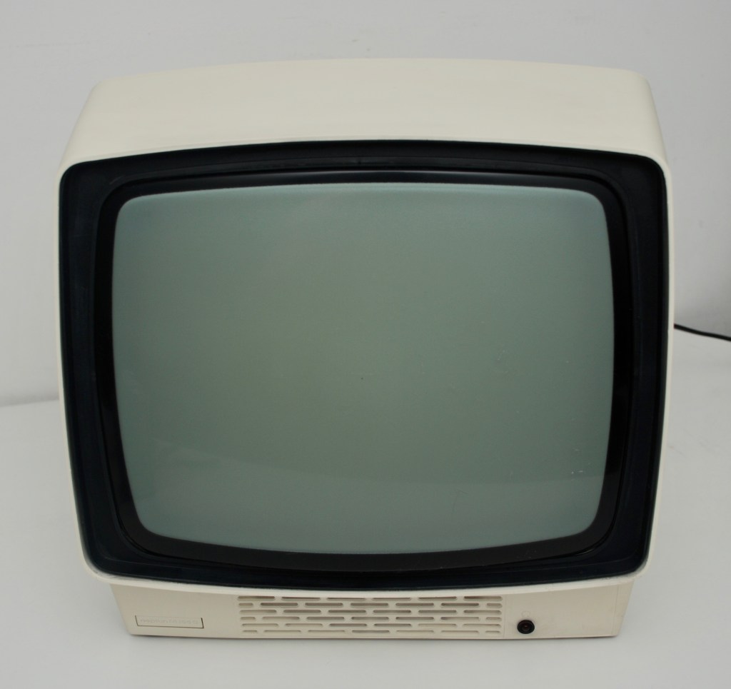 Neptun M156B Monitor - Old Crap Vintage Computing