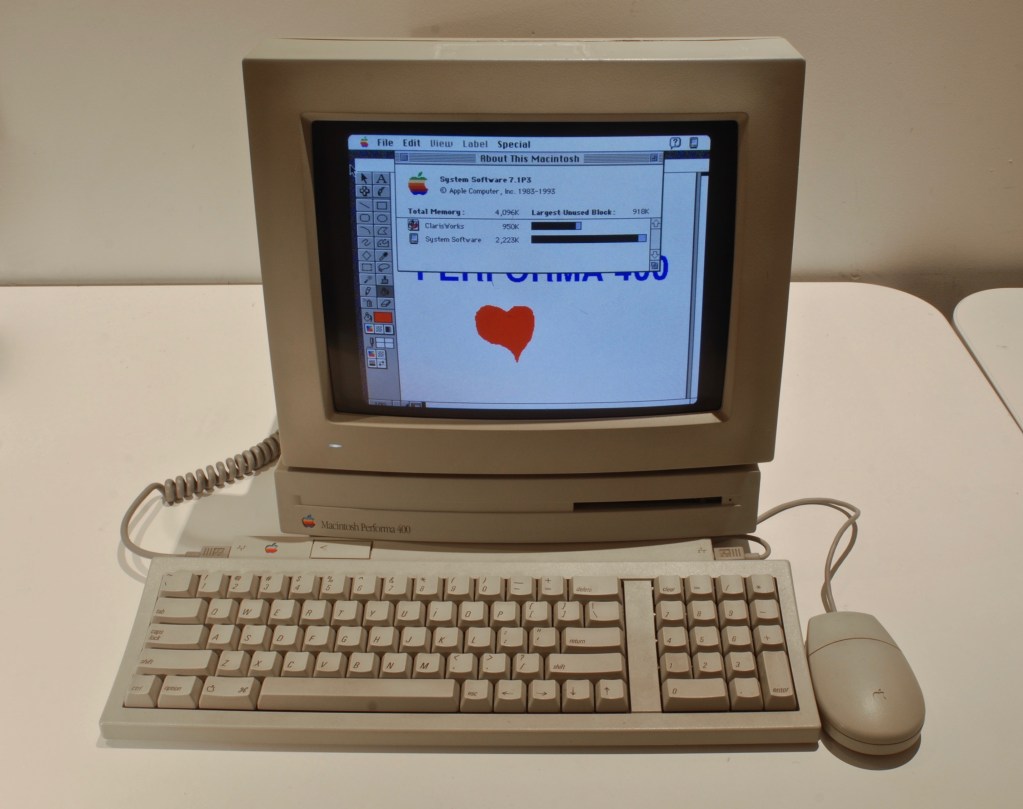 Macintosh Performa 400 - Old Crap Vintage Computing