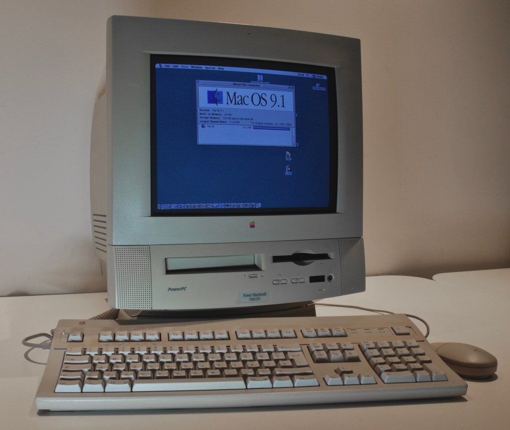 Power Macintosh 5500/225 - Old Crap Vintage Computing