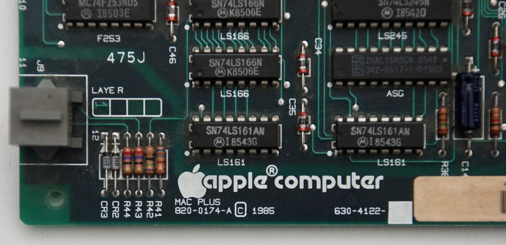 Macintosh Plus - Old Crap Vintage Computing