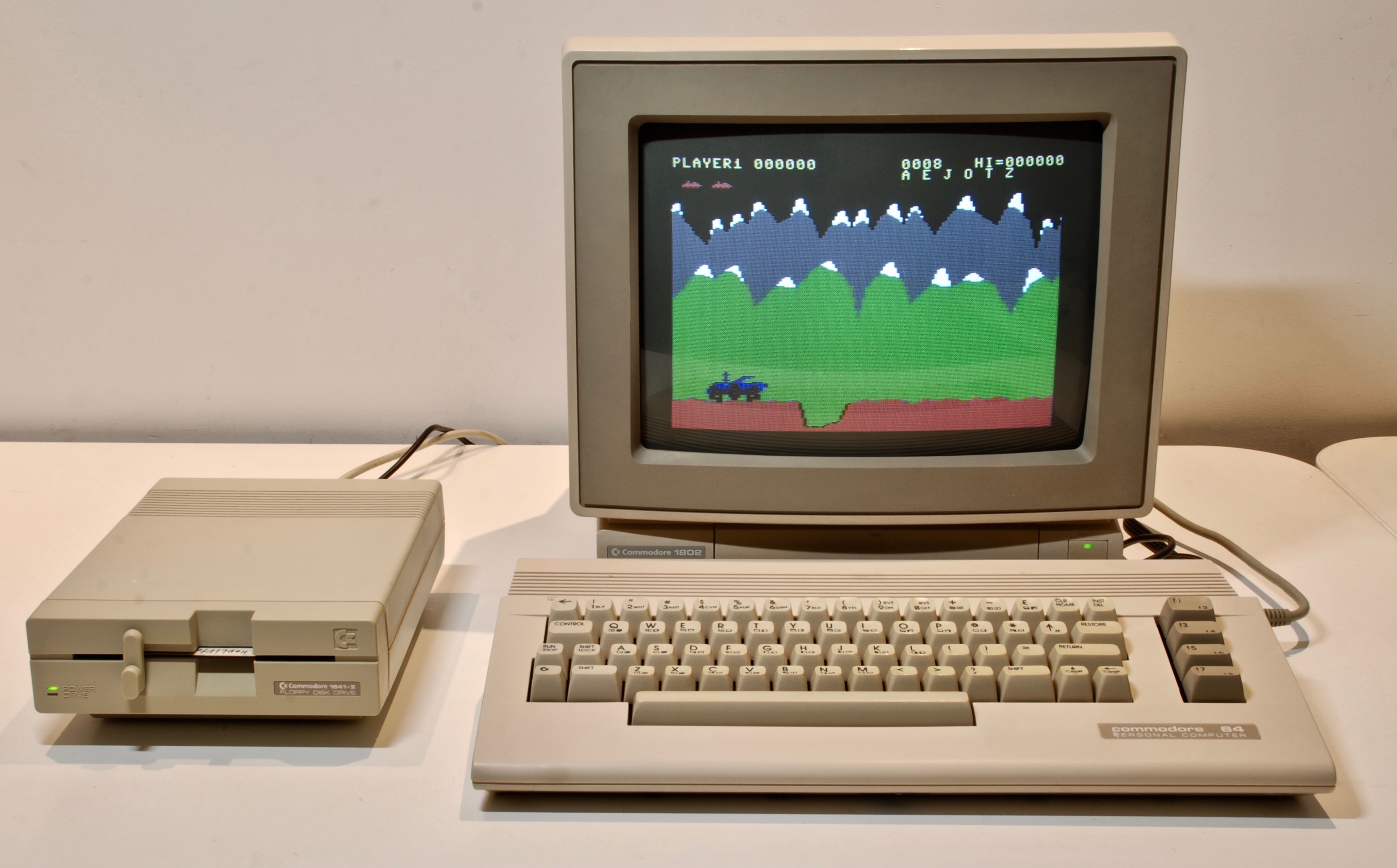 Commodore C64C - Old Crap Vintage Computing