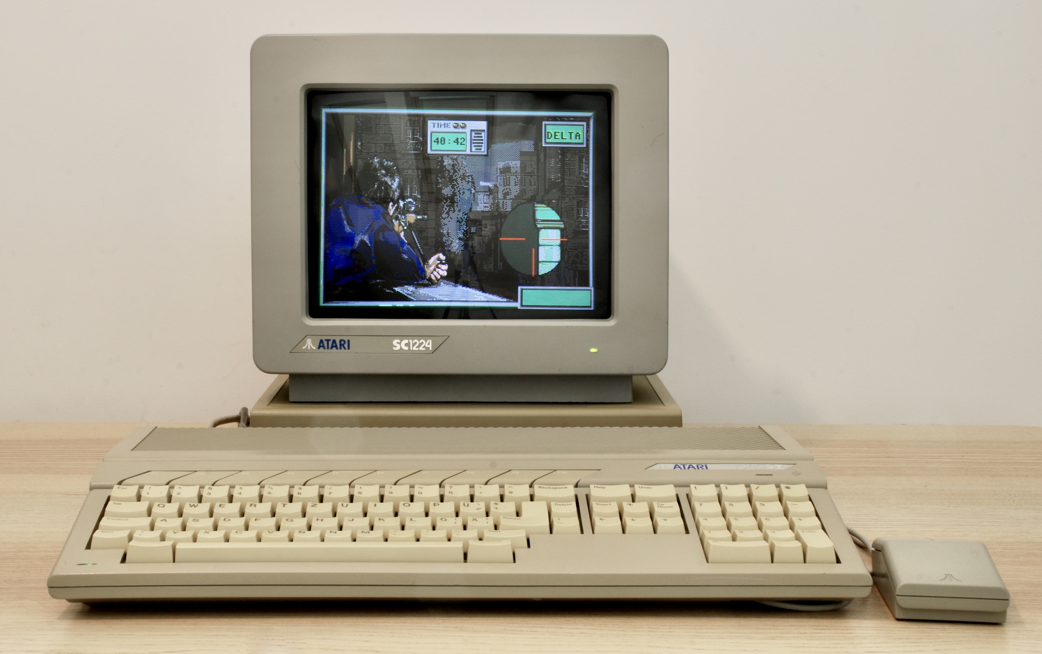 Atari SC1224 Monitor - Old Crap Vintage Computing