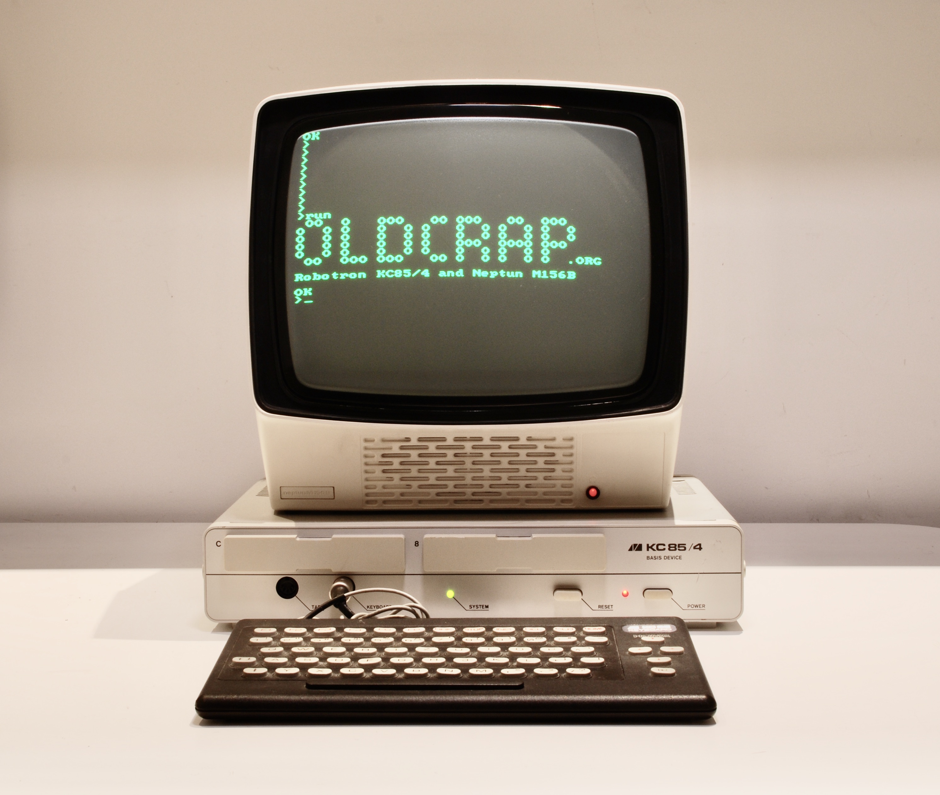 Robotron KC85/4 - Old Crap Vintage Computing