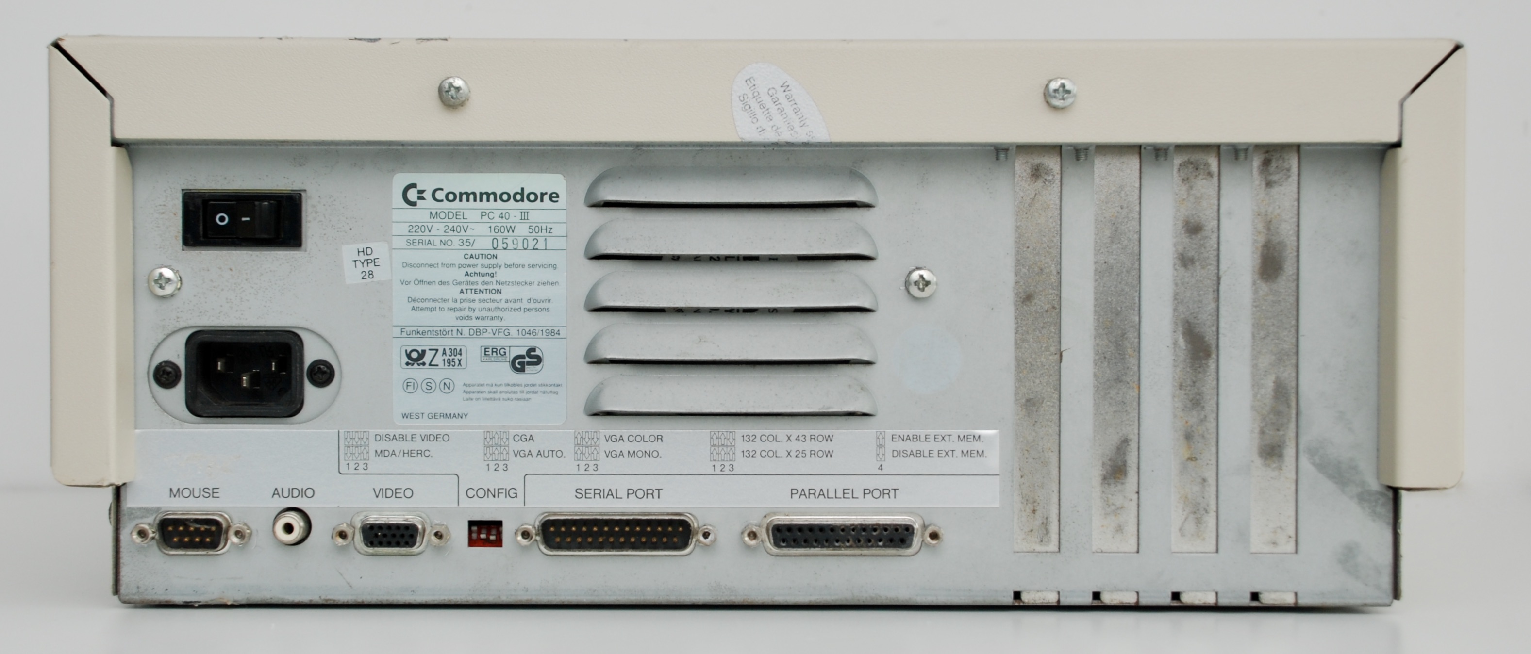 Commodore PC 40-III - Old Crap Vintage Computing