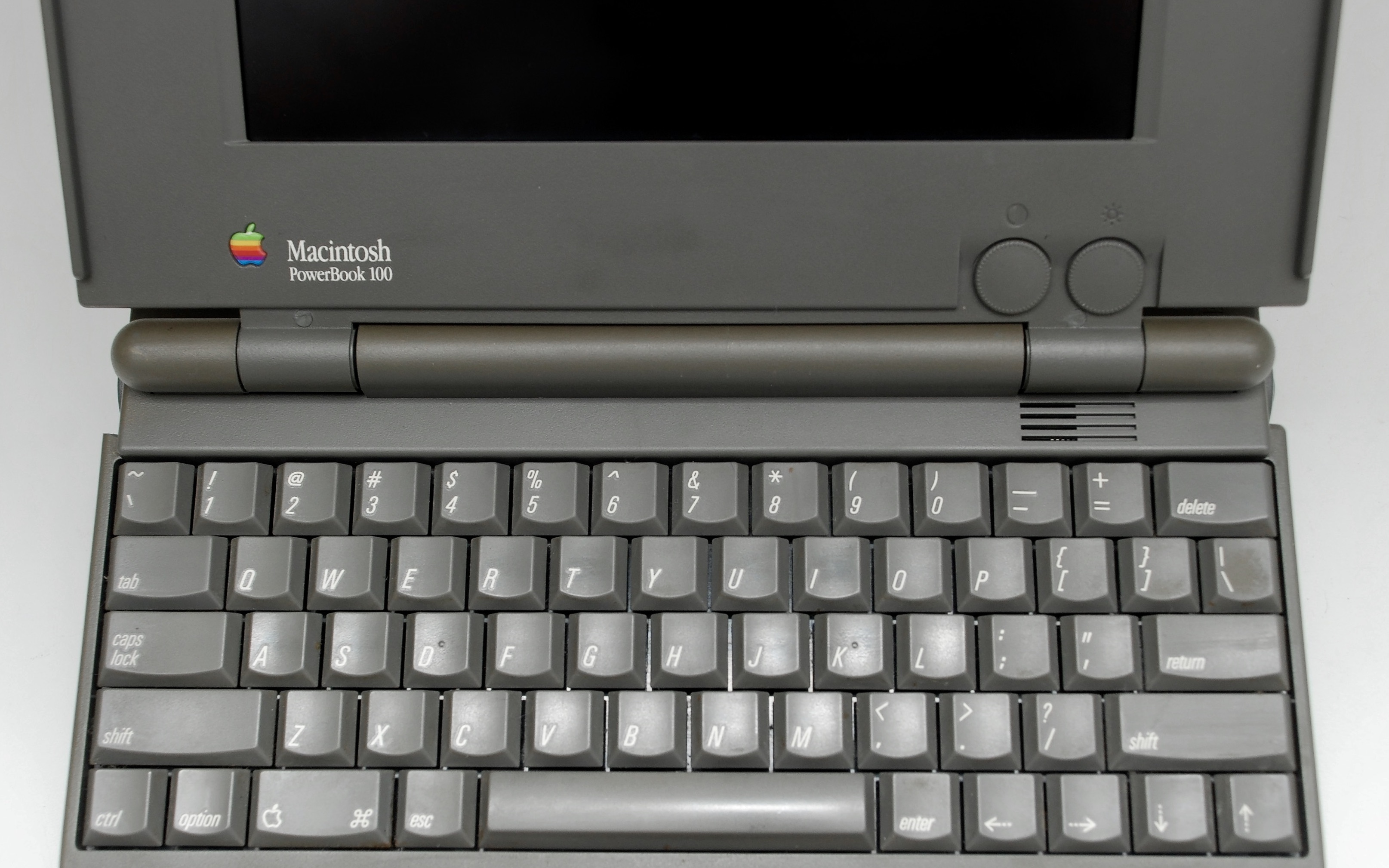 Apple Macintosh Powerbook 100 - Old Crap Vintage Computing