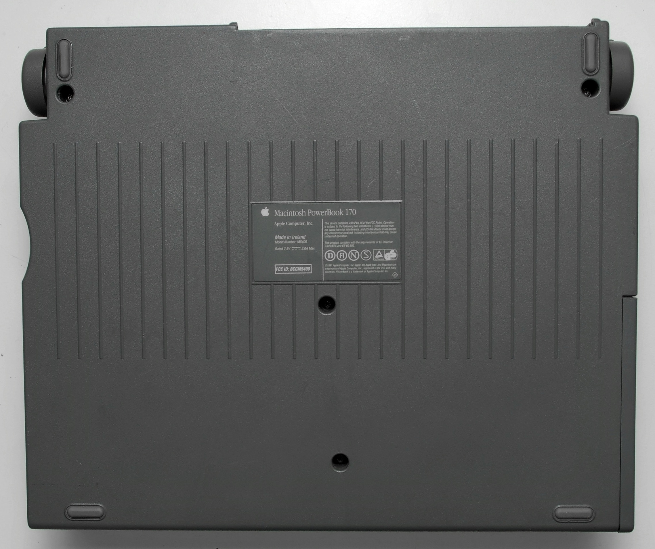 Apple Macintosh Powerbook 170 - Old Crap Vintage Computing