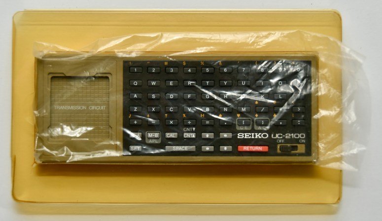 Seiko UC-2000 Wrist Information System - Old Crap Vintage Computing
